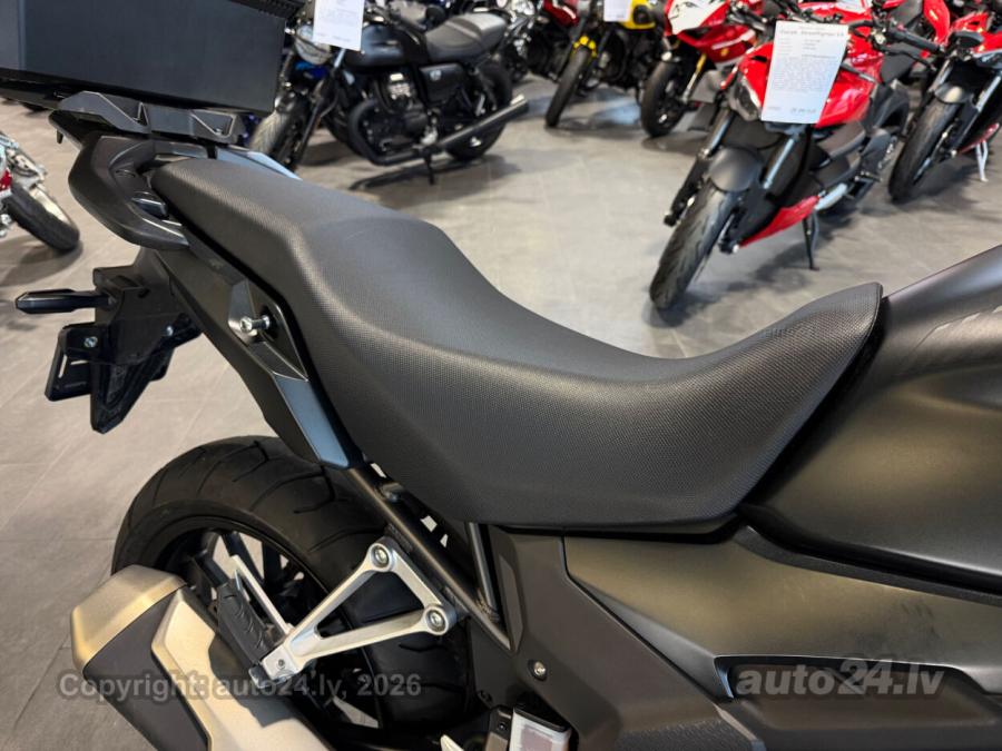 Melns Honda CB 500X 2024 Tallina, ar dzinēja tilpumu 0.47 L un nobraukumu 15 tūkst. km par 5990 €, foto 5 vietnē AUTOMOTO.COM.LV