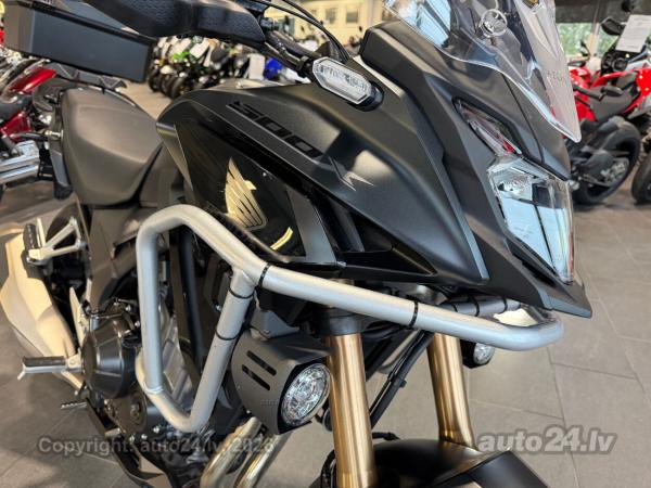 Black Honda CB 500X 2024 in Tallinn, with an engine capacity of 0.47 L and mileage of 15 thousand km for 5990 €, photo 10 on AUTOMOTO.COM.LV