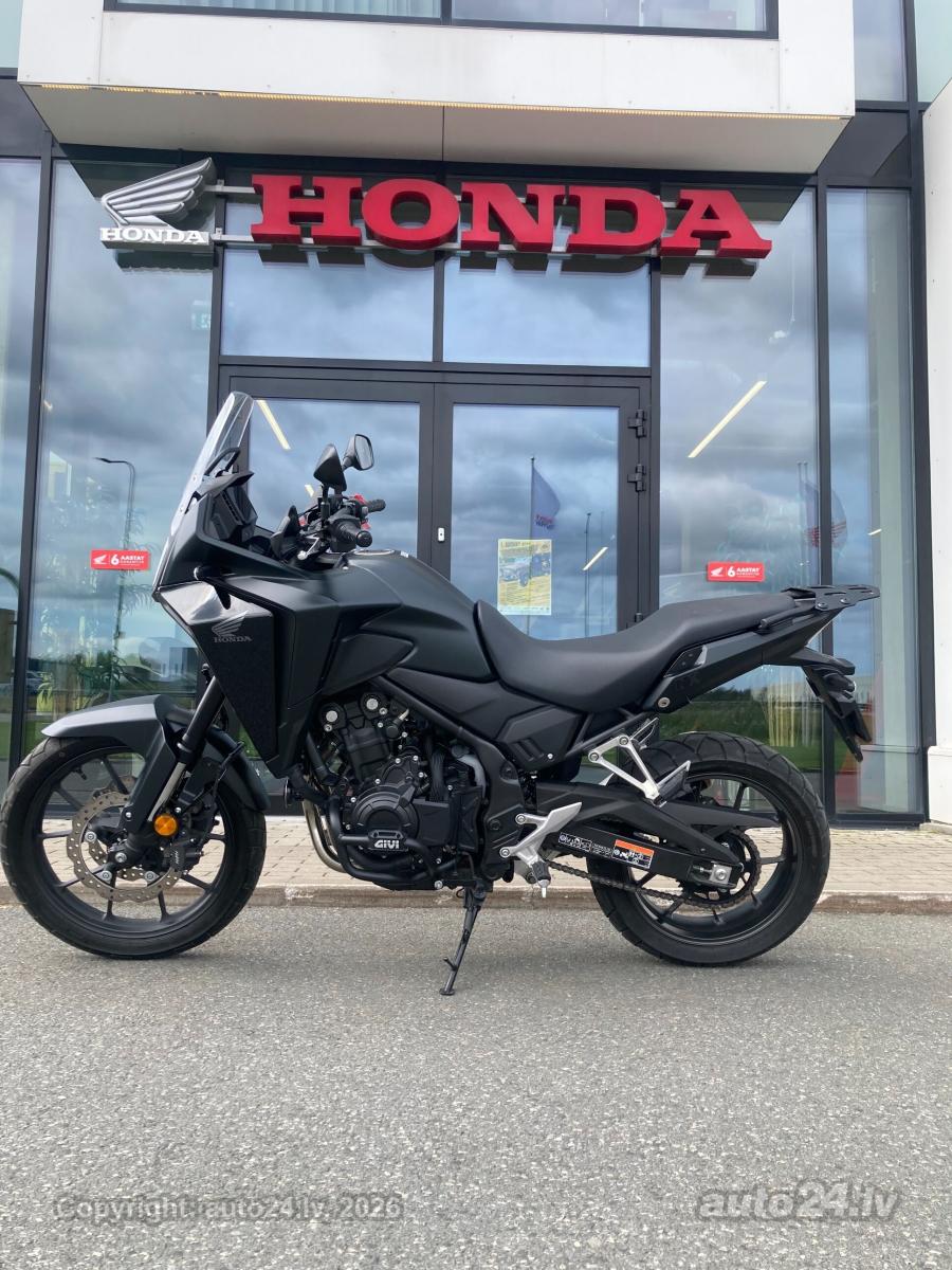 Черный Хонда CB 500X 2026 в Таллин, объемом двигателя 0.00 л и пробегом 4 тыс. км за 5490 €, фото 1 на AUTOMOTO.COM.LV