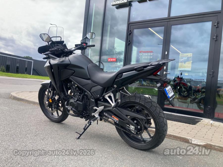 Черный Хонда CB 500X 2026 в Таллин, объемом двигателя 0.00 л и пробегом 4 тыс. км за 5490 €, фото 5 на AUTOMOTO.COM.LV