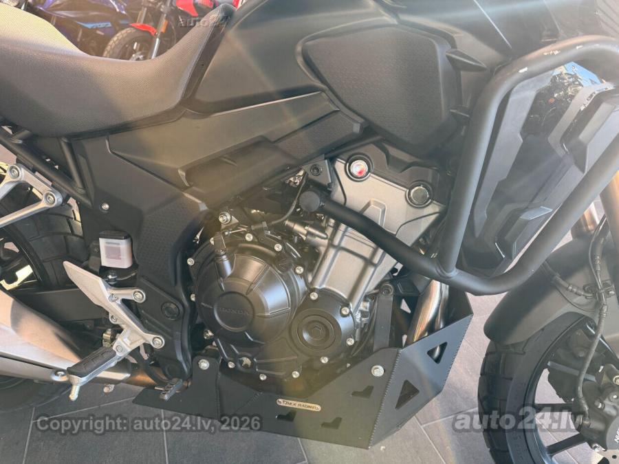 Pelēks Honda CB 500X 2023 Tallina, ar dzinēja tilpumu 0.47 L un nobraukumu 4 tūkst. km par 5990 €, foto 5 vietnē AUTOMOTO.COM.LV