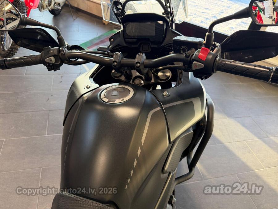 Pelēks Honda CB 500X 2023 Tallina, ar dzinēja tilpumu 0.47 L un nobraukumu 4 tūkst. km par 5990 €, foto 6 vietnē AUTOMOTO.COM.LV