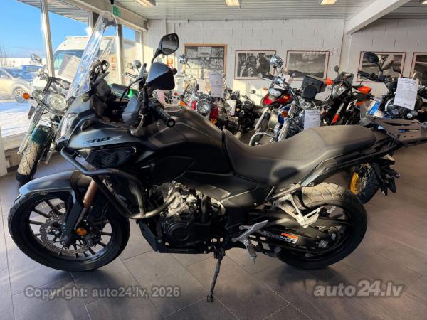 Grey Honda CB 500X 2023 in Tallinn, with an engine capacity of 0.47 L and mileage of 4 thousand km for 5990 €, photo 11 on AUTOMOTO.COM.LV