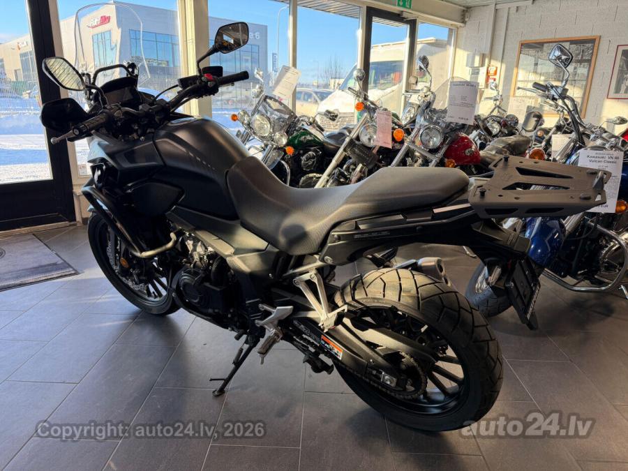 Pelēks Honda CB 500X 2023 Tallina, ar dzinēja tilpumu 0.47 L un nobraukumu 4 tūkst. km par 5990 €, foto 12 vietnē AUTOMOTO.COM.LV