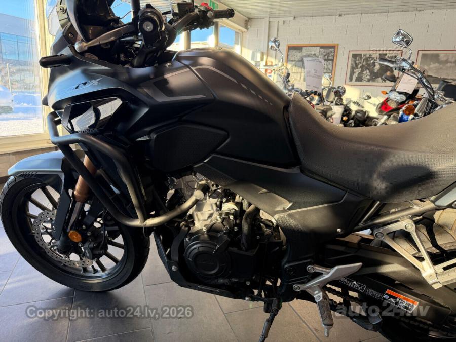 Pelēks Honda CB 500X 2023 Tallina, ar dzinēja tilpumu 0.47 L un nobraukumu 4 tūkst. km par 5990 €, foto 14 vietnē AUTOMOTO.COM.LV