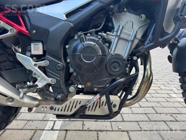 Honda CB 500X 2021 in Riga, with an engine capacity of 0.47 L and mileage of 0 thousand km for 4400 €, photo 4 on AUTOMOTO.COM.LV
