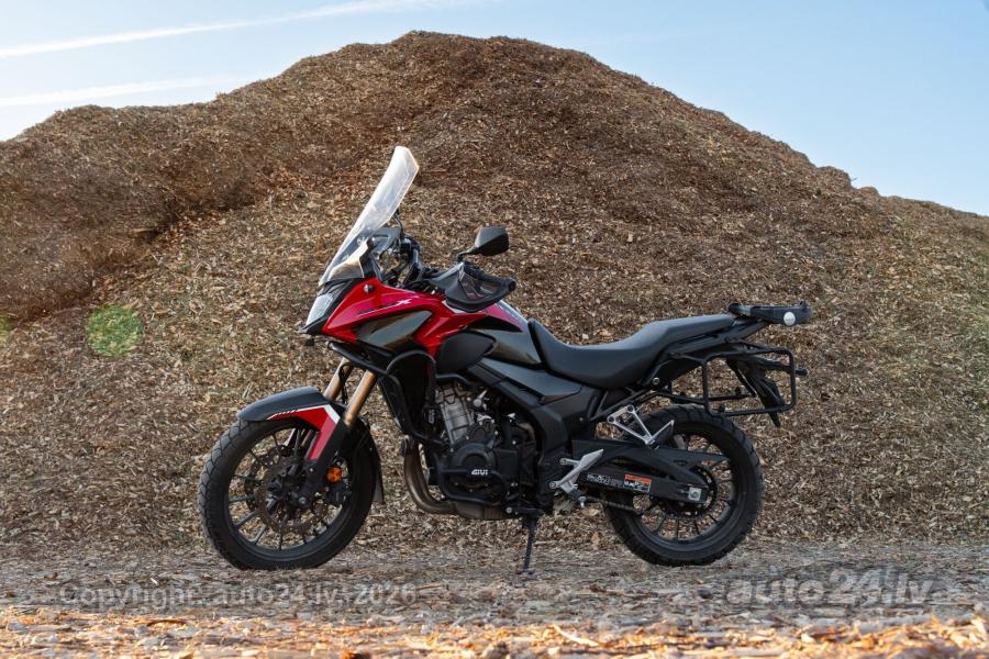 Красный Хонда CB 500X 2023 в Таллин, объемом двигателя 0.47 л и пробегом 29 тыс. км за 5400 €, фото 4 на AUTOMOTO.COM.LV