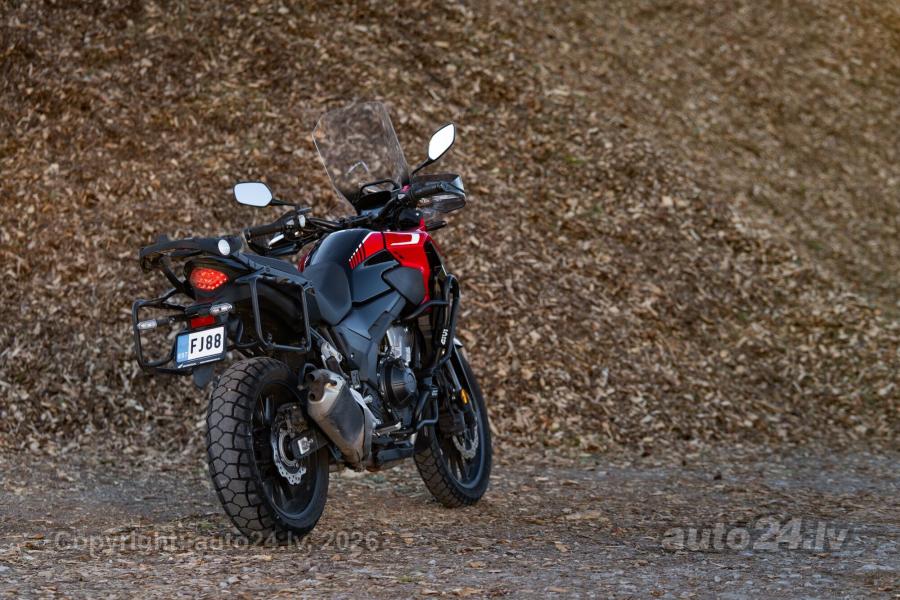 Красный Хонда CB 500X 2023 в Таллин, объемом двигателя 0.47 л и пробегом 29 тыс. км за 5400 €, фото 7 на AUTOMOTO.COM.LV