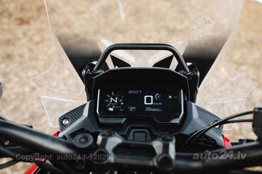 Красный Хонда CB 500X 2023 в Таллин, объемом двигателя 0.47 л и пробегом 29 тыс. км за 5400 €, фото 9 на AUTOMOTO.COM.LV