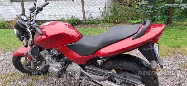 Черный Хонда CB 600F 2001 в Таллин, объемом двигателя 0.60 л и пробегом 42 тыс. км за 1700 €, фото 7 на AUTOMOTO.COM.LV