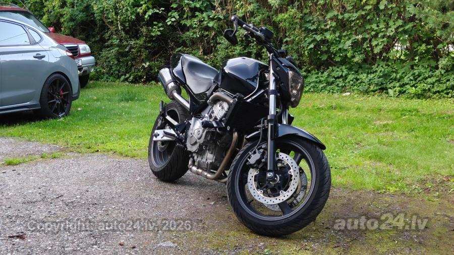 Черный Хонда CB 600F 2001 в Таллин, объемом двигателя 0.00 л и пробегом 39 тыс. км за 2200 €, фото 8 на AUTOMOTO.COM.LV