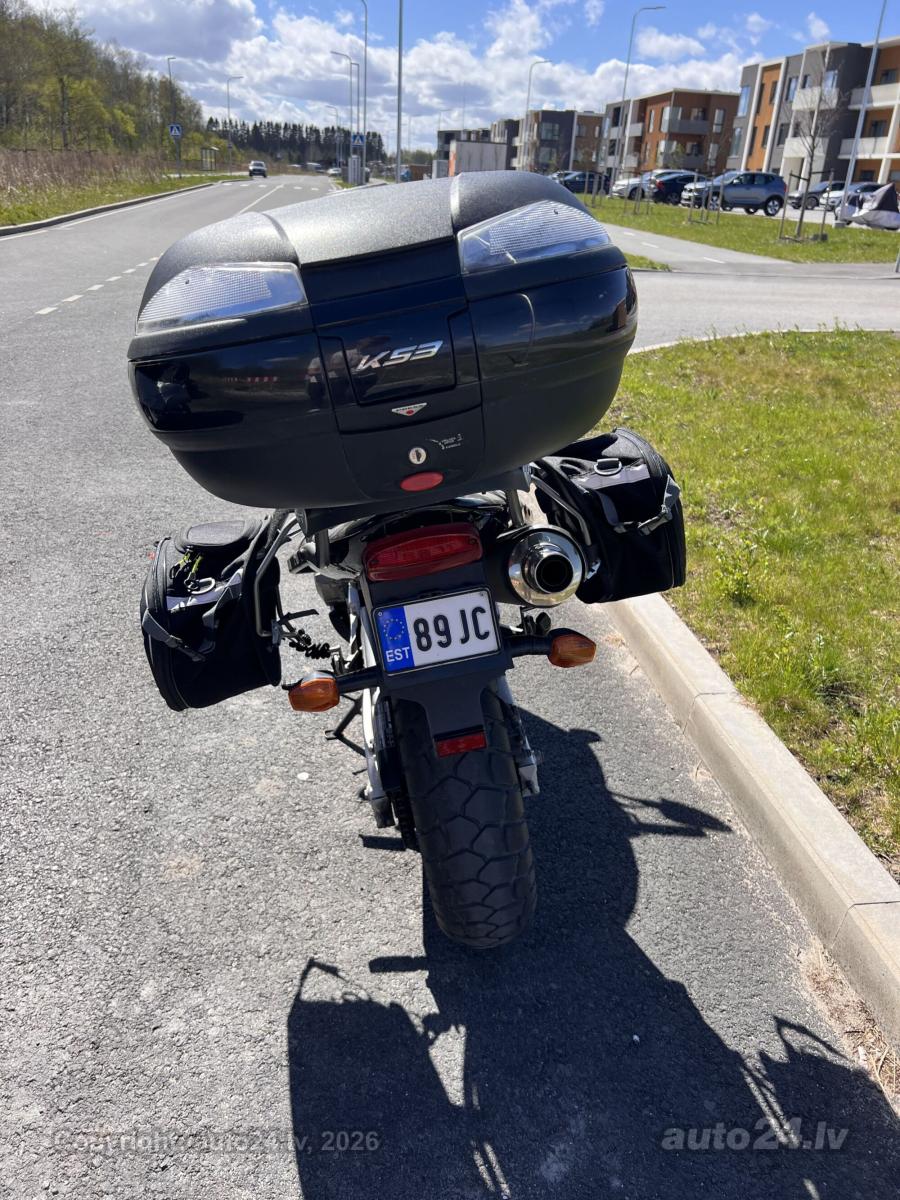 Melns Honda CB 600F 2003 Tallina, ar dzinēja tilpumu 0.60 L un nobraukumu 42 tūkst. km par 2300 €, foto 4 vietnē AUTOMOTO.COM.LV