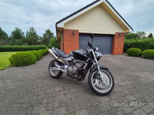 Черный Хонда CB 600F 2003 в Тарту, объемом двигателя 0.60 л и пробегом 19 тыс. км за 1800 €, фото  на AUTOMOTO.COM.LV