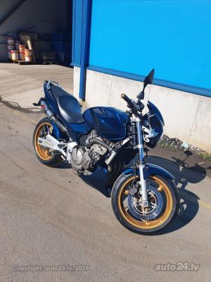 Melns Honda CB 600F 2004 Tallina, ar dzinēja tilpumu 0.60 L un nobraukumu 43 tūkst. km par 2700 €, foto 5 vietnē AUTOMOTO.COM.LV