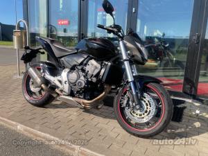 Black Honda CB 600F 2012 in Tallinn, with an engine capacity of 0.00 L and mileage of 31 thousand km for 4250 €, photo 6 on AUTOMOTO.COM.LV