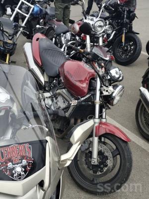 Хонда CB 600F 2000 в Рига, объемом двигателя 0.60 л и пробегом 0 тыс. км за 1800 €, фото  на AUTOMOTO.COM.LV