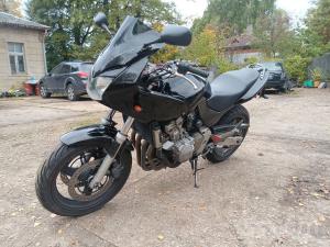 Honda CB 600F 2000 Rīga, ar dzinēja tilpumu 0.60 L un nobraukumu 0 tūkst. km par 1100 €, foto  vietnē AUTOMOTO.COM.LV