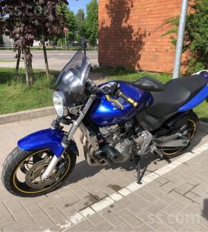 Honda CB 600F 2002 in Jelgava, with an engine capacity of 0.60 L and mileage of 0 thousand km for 1500 €, photo 5 on AUTOMOTO.COM.LV