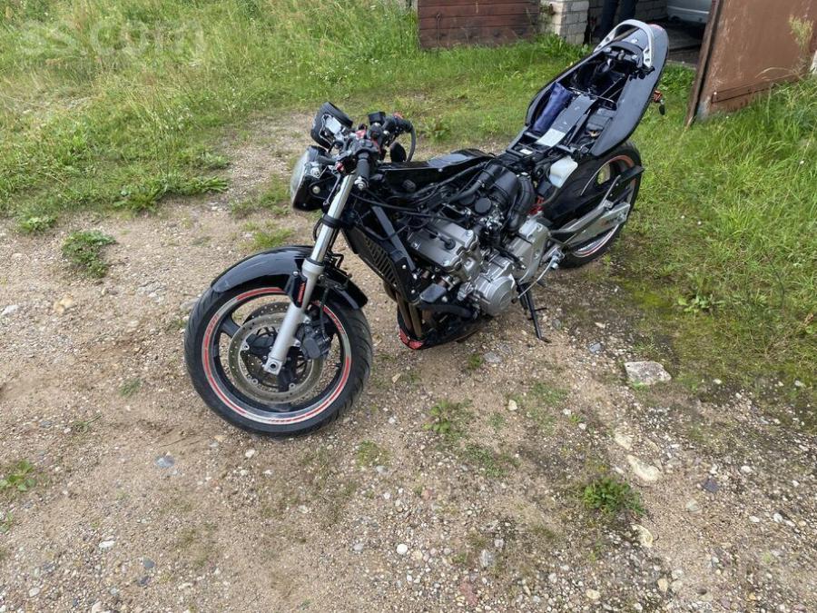 Honda CB 600F 2002 in Daugavpils, with an engine capacity of 0.60 L and mileage of 0 thousand km for 998 €, photo 3 on AUTOMOTO.COM.LV