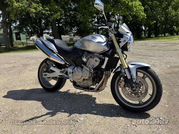 Хонда CB 600F 2005 в Вильянди, объемом двигателя 0.60 л и пробегом 38 тыс. км за 2300 €, фото 4 на AUTOMOTO.COM.LV