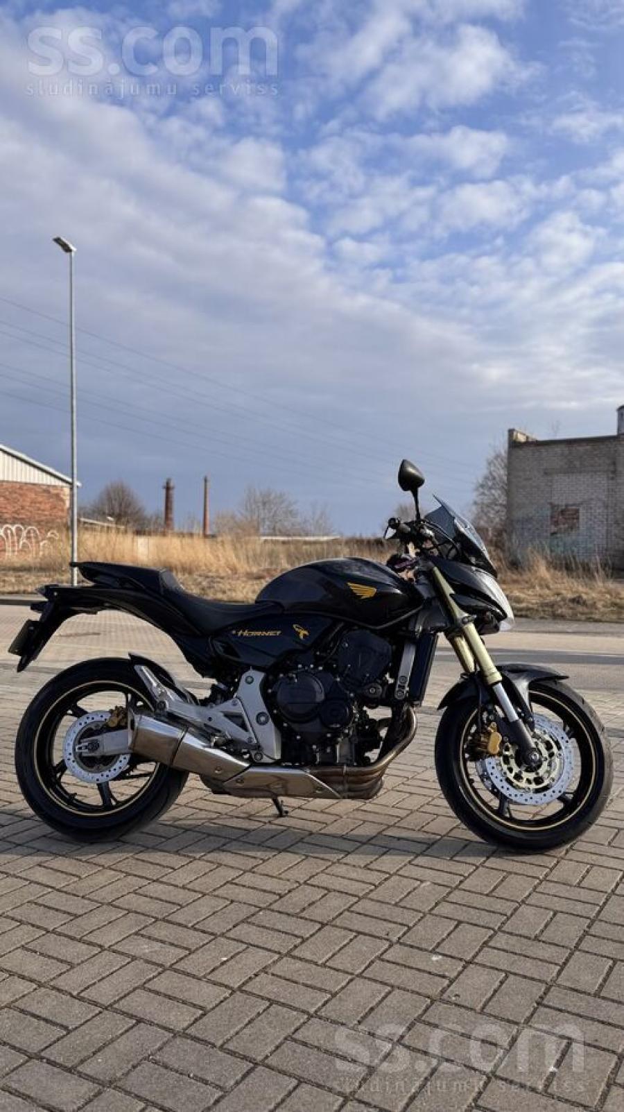 Honda CB 600F 2007 in Liepaja, with an engine capacity of 0.60 L and mileage of 0 thousand km for 3250 €, photo 1 on AUTOMOTO.COM.LV
