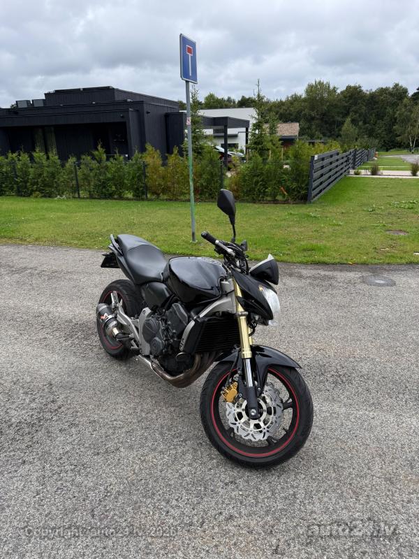 Хонда CB 600F 2007 в Таллин, объемом двигателя 0.60 л и пробегом 42 тыс. км за 2800 €, фото 2 на AUTOMOTO.COM.LV