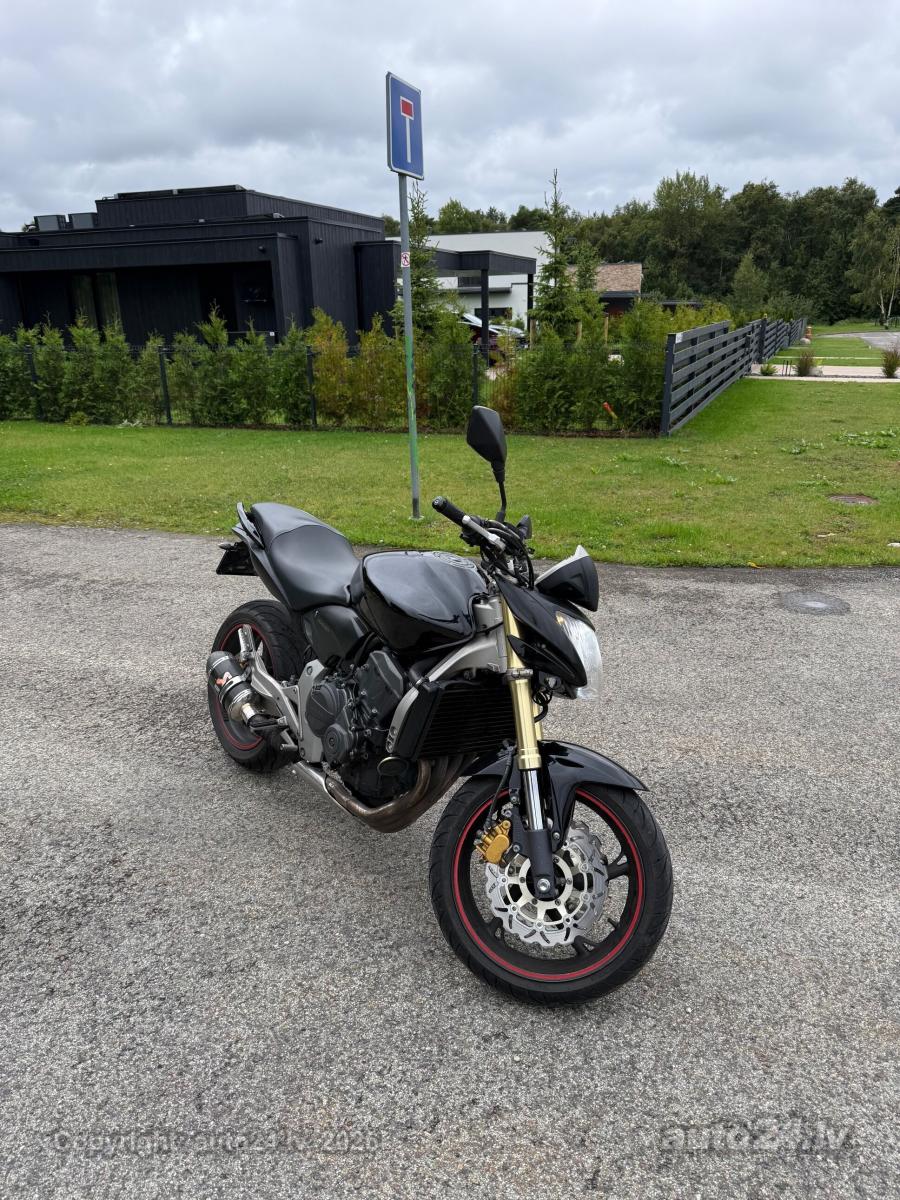 Honda CB 600F 2007 in Tallinn, with an engine capacity of 0.60 L and mileage of 42 thousand km for 2800 €, photo 3 on AUTOMOTO.COM.LV