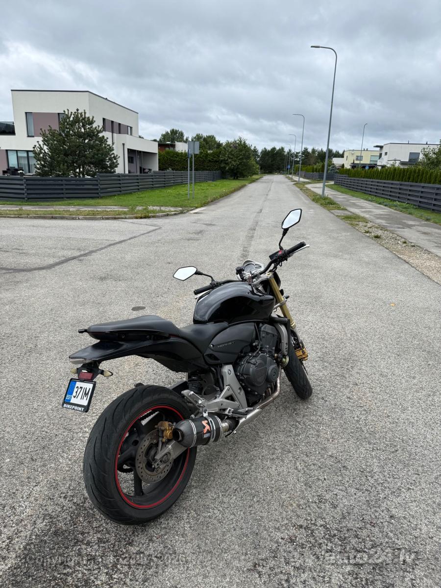 Honda CB 600F 2007 in Tallinn, with an engine capacity of 0.60 L and mileage of 42 thousand km for 2800 €, photo 4 on AUTOMOTO.COM.LV