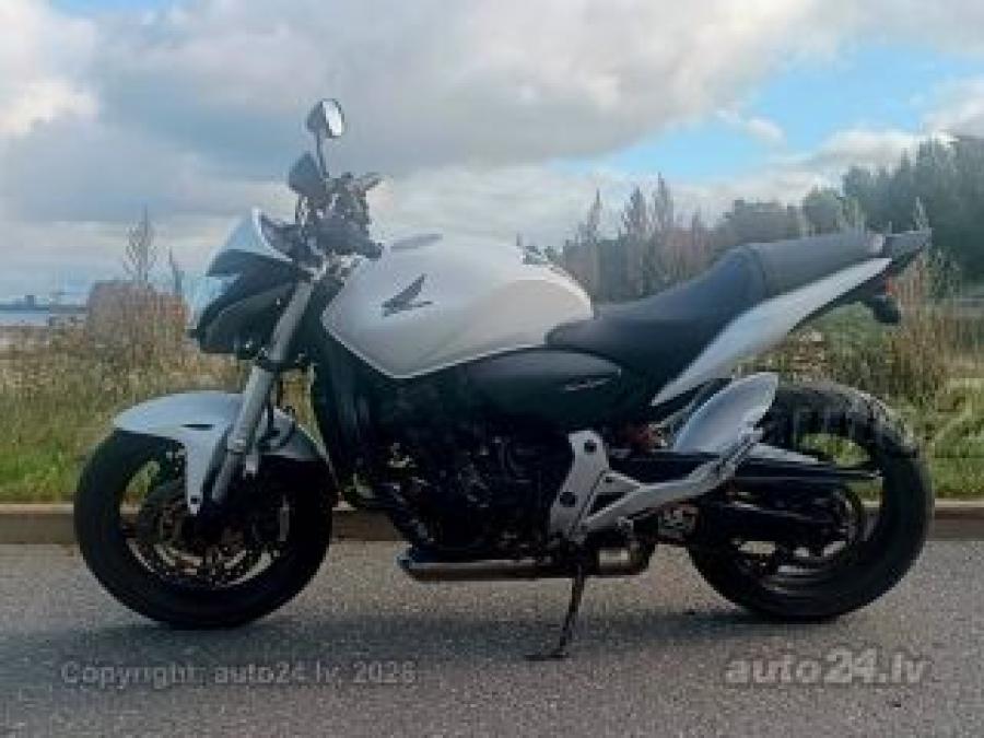 Хонда CB 600F 2013 в Таллин, объемом двигателя 0.60 л и пробегом 23 тыс. км за 4500 €, фото 3 на AUTOMOTO.COM.LV