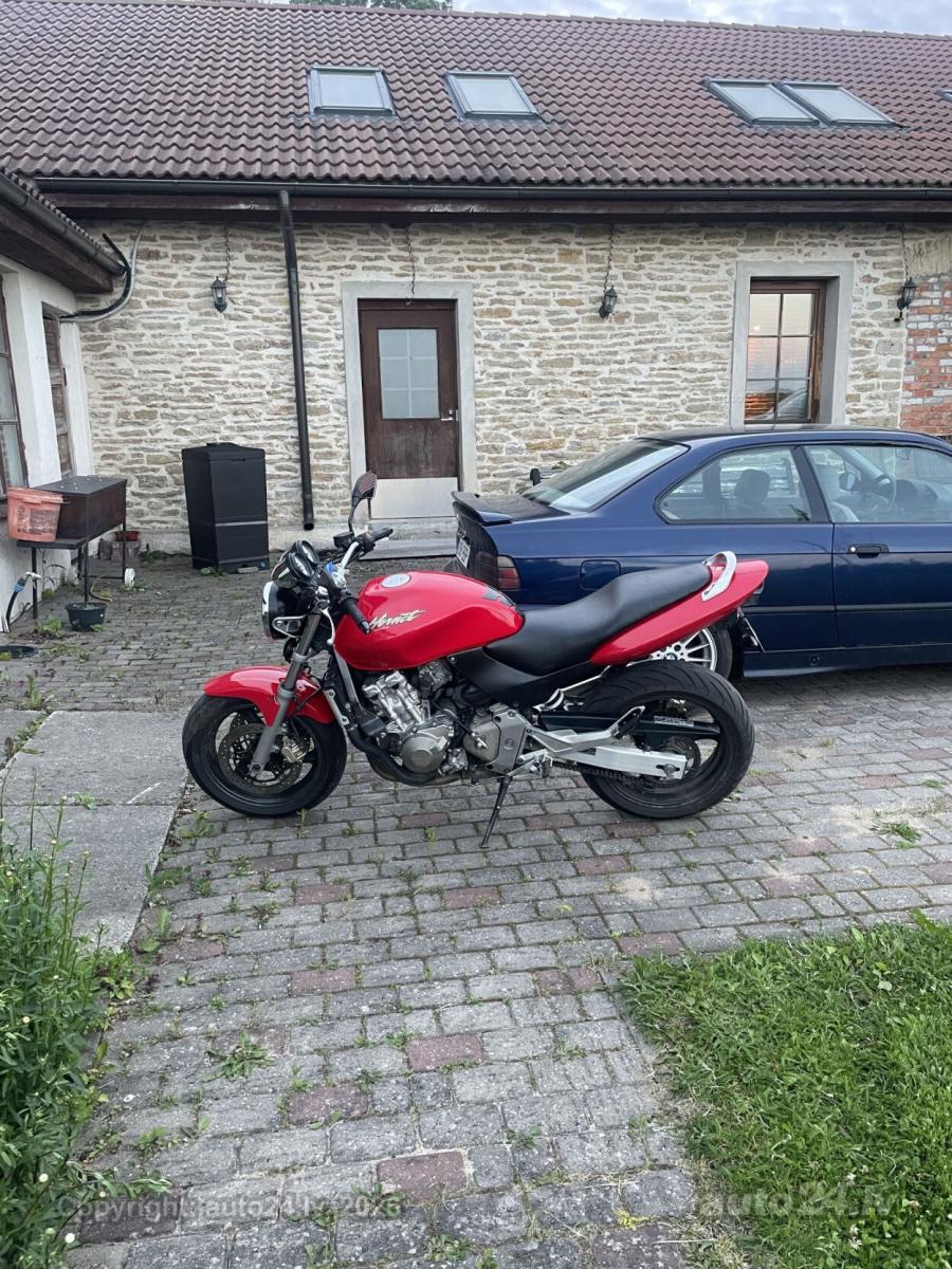 Sarkans Honda CB 600F 1999 Tallina, ar dzinēja tilpumu 0.60 L un nobraukumu 70 tūkst. km par 2000 €, foto 5 vietnē AUTOMOTO.COM.LV