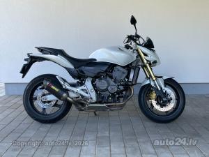 Белый Хонда CB 600F 2008 в Пярну, объемом двигателя 0.60 л и пробегом 0 тыс. км за 3490 €, фото 7 на AUTOMOTO.COM.LV