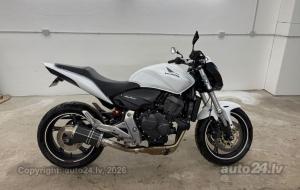 White Honda CB 600F 2011 in Rapla, with an engine capacity of 0.60 L and mileage of 28 thousand km for 4800 €, photo  on AUTOMOTO.COM.LV