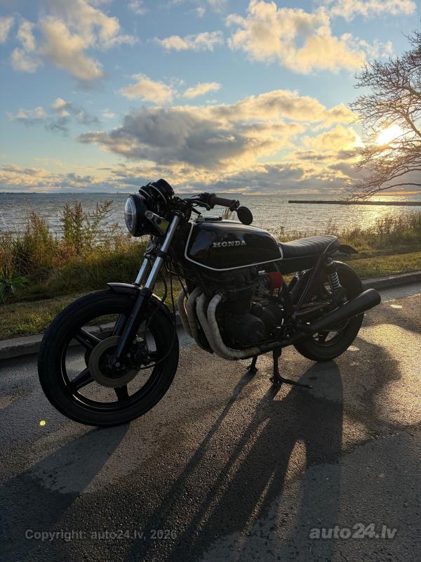 Melns Honda Cb 650 1983 Tallina, ar dzinēja tilpumu 0.65 L un nobraukumu 49 tūkst. km par 3990 €, foto 3 vietnē AUTOMOTO.COM.LV