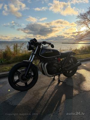 Black Honda Cb 650 1983 in Tallinn, with an engine capacity of 0.65 L and mileage of 49 thousand km for 3990 €, photo 3 on AUTOMOTO.COM.LV