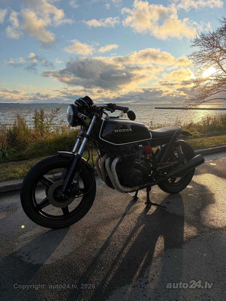 Black Honda Cb 650 1983 in Tallinn, with an engine capacity of 0.65 L and mileage of 49 thousand km for 3990 €, photo 3 on AUTOMOTO.COM.LV