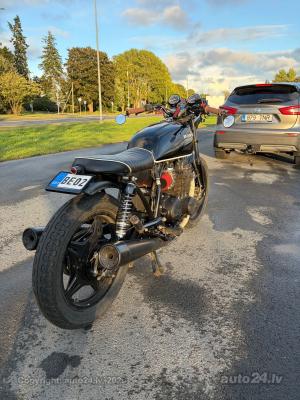 Black Honda Cb 650 1983 in Tallinn, with an engine capacity of 0.65 L and mileage of 49 thousand km for 3990 €, photo 7 on AUTOMOTO.COM.LV