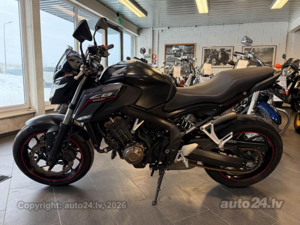 Melns Honda Cb 650 2017 Tallina, ar dzinēja tilpumu 0.65 L un nobraukumu 33 tūkst. km par 5290 €, foto 9 vietnē AUTOMOTO.COM.LV