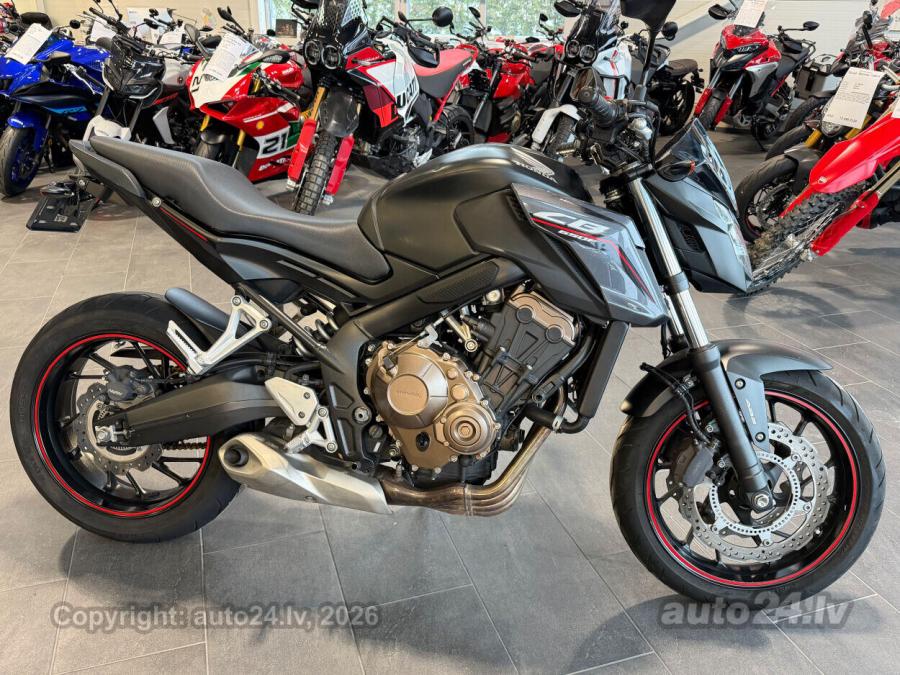 Melns Honda Cb 650 2017 Tallina, ar dzinēja tilpumu 0.65 L un nobraukumu 33 tūkst. km par 5290 €, foto 2 vietnē AUTOMOTO.COM.LV
