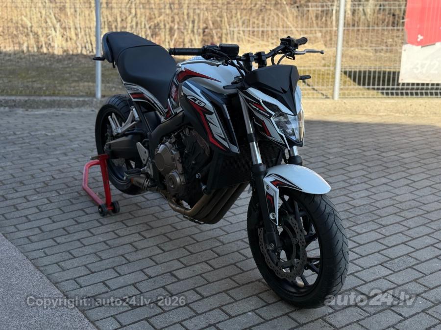 Черный Хонда Cb 650 2017 в Пярну, объемом двигателя 0.65 л и пробегом 17 тыс. км за 5190 €, фото 6 на AUTOMOTO.COM.LV