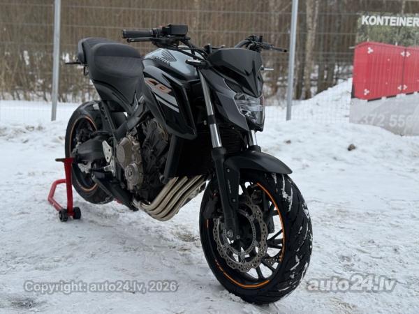 Melns Honda Cb 650 2018 Pērnava, ar dzinēja tilpumu 0.65 L un nobraukumu 32 tūkst. km par 5790 €, foto 4 vietnē AUTOMOTO.COM.LV