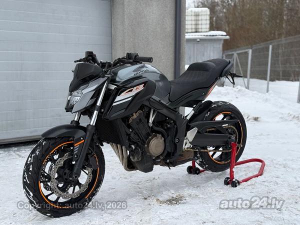 Melns Honda Cb 650 2018 Pērnava, ar dzinēja tilpumu 0.65 L un nobraukumu 32 tūkst. km par 5790 €, foto 2 vietnē AUTOMOTO.COM.LV