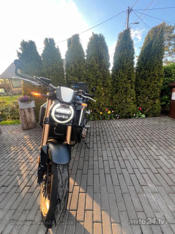 Black Honda Cb 650 2021 in Tallinn, with an engine capacity of 0.00 L and mileage of 7 thousand km for 7900 €, photo 2 on AUTOMOTO.COM.LV