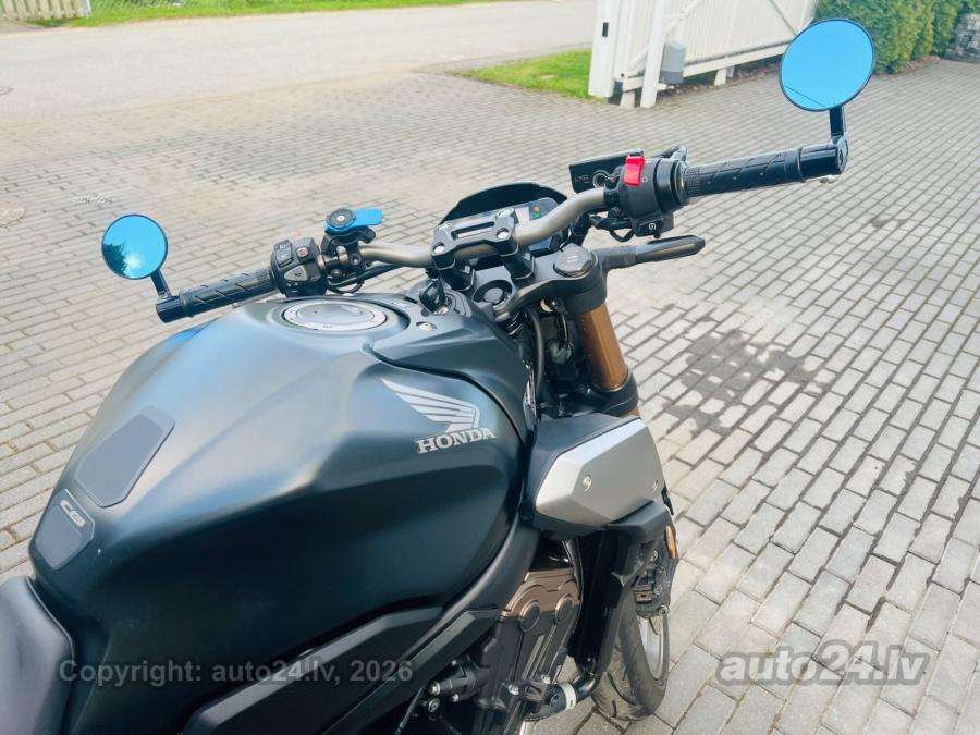 Black Honda Cb 650 2021 in Tallinn, with an engine capacity of 0.00 L and mileage of 7 thousand km for 7900 €, photo 11 on AUTOMOTO.COM.LV