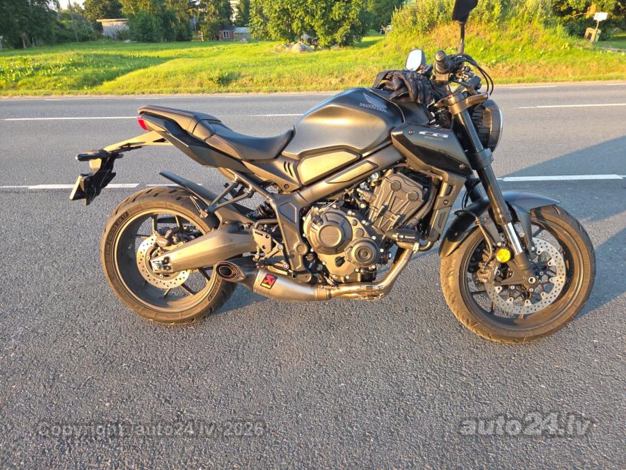 Черный Хонда Cb 650 2023 в Таллин, объемом двигателя 0.65 л и пробегом 7 тыс. км за 7000 €, фото 1 на AUTOMOTO.COM.LV