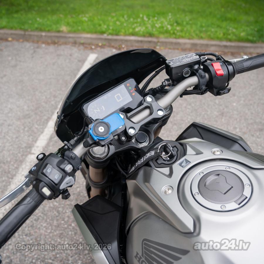 Grey Honda Cb 650 2020 in Tartu, with an engine capacity of 0.65 L and mileage of 25 thousand km for 5050 €, photo 12 on AUTOMOTO.COM.LV
