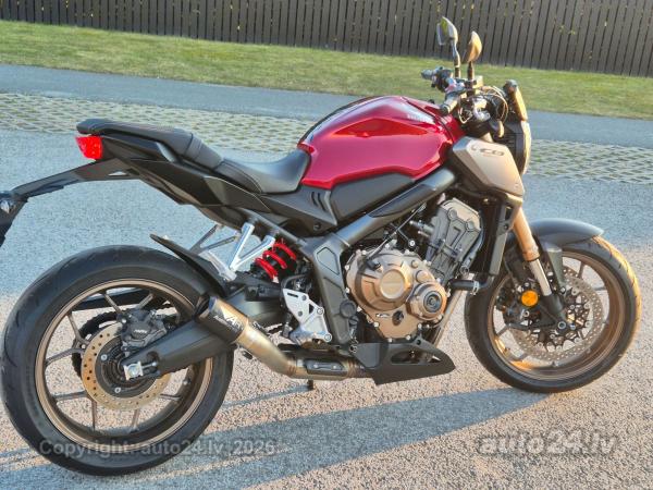 Sarkans Honda Cb 650 2024 Tallina, ar dzinēja tilpumu 0.65 L un nobraukumu 6 tūkst. km par 6899 €, foto 5 vietnē AUTOMOTO.COM.LV