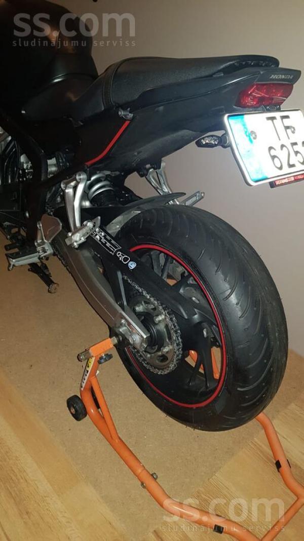 Honda CB 650F 2014 Rīga, ar dzinēja tilpumu 0.65 L un nobraukumu 0 tūkst. km par 5400 €, foto 5 vietnē AUTOMOTO.COM.LV