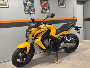 Хонда CB 650F 2016 в Рига, объемом двигателя 0.65 л и пробегом 0 тыс. км за 4500 €, фото 3 на AUTOMOTO.COM.LV