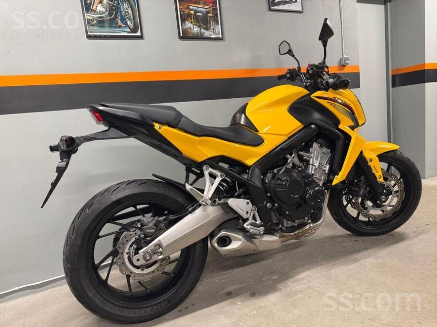 Хонда CB 650F 2016 в Рига, объемом двигателя 0.65 л и пробегом 0 тыс. км за 4500 €, фото 5 на AUTOMOTO.COM.LV