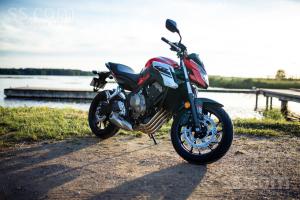 Honda CB 650F 2017 Ogre, ar dzinēja tilpumu 0.65 L un nobraukumu 0 tūkst. km par 5250 €, foto 7 vietnē AUTOMOTO.COM.LV